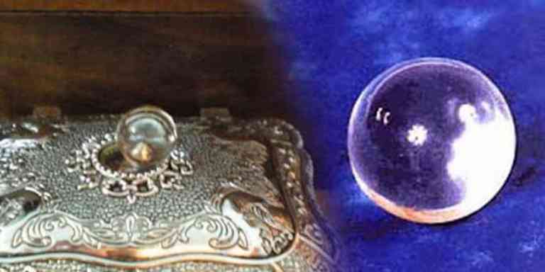 Batu Mestika Geliga Embun, Alat Kebesaran Negeri Perak