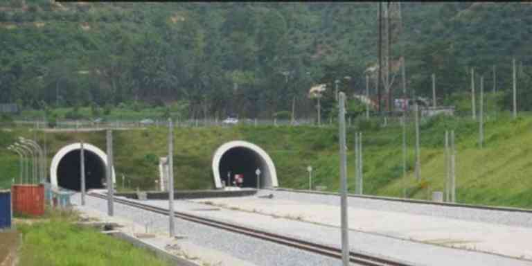 Terowong Kereta Api Paling Panjang Di Asia Tenggara Ada Di Taiping